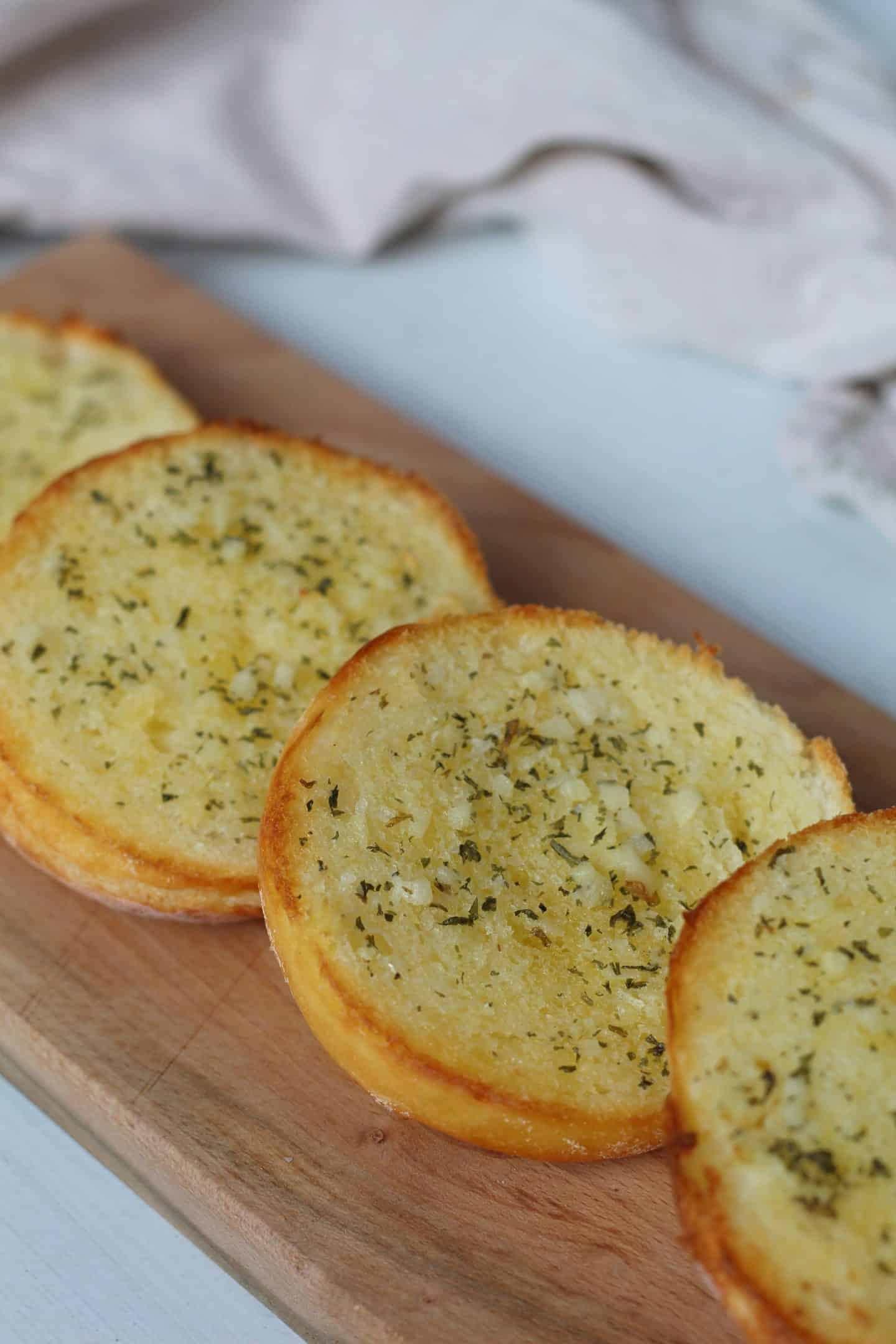 Gluten Free Garlic Bread - The Gluten Free Blogger