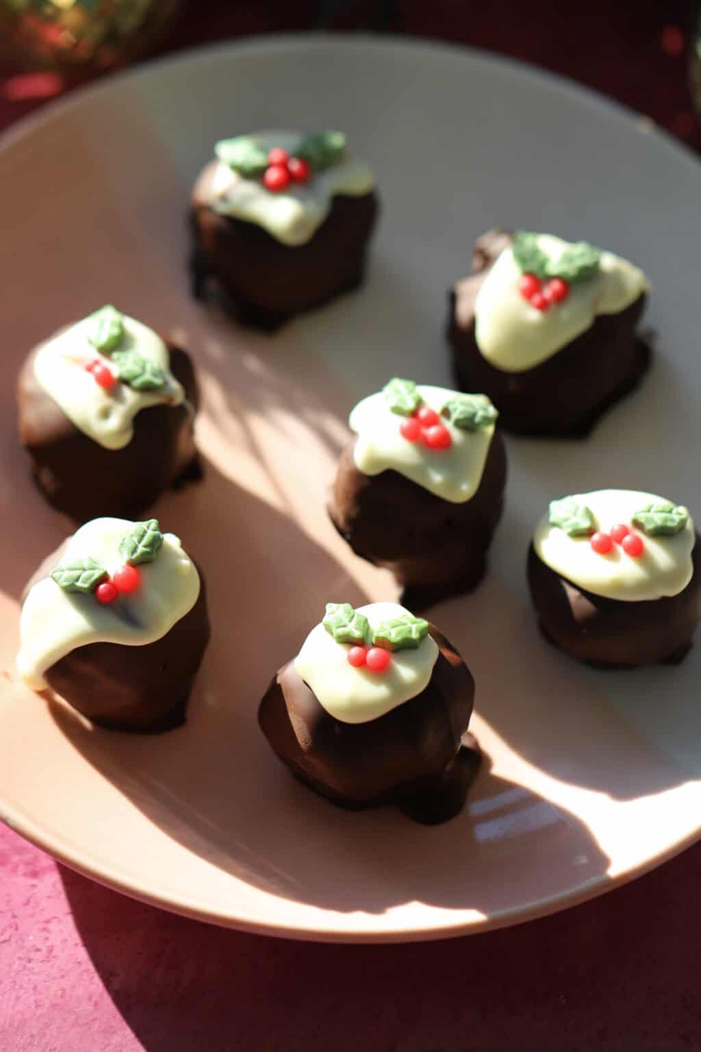 Christmas Pudding Truffles {Gluten Free}
